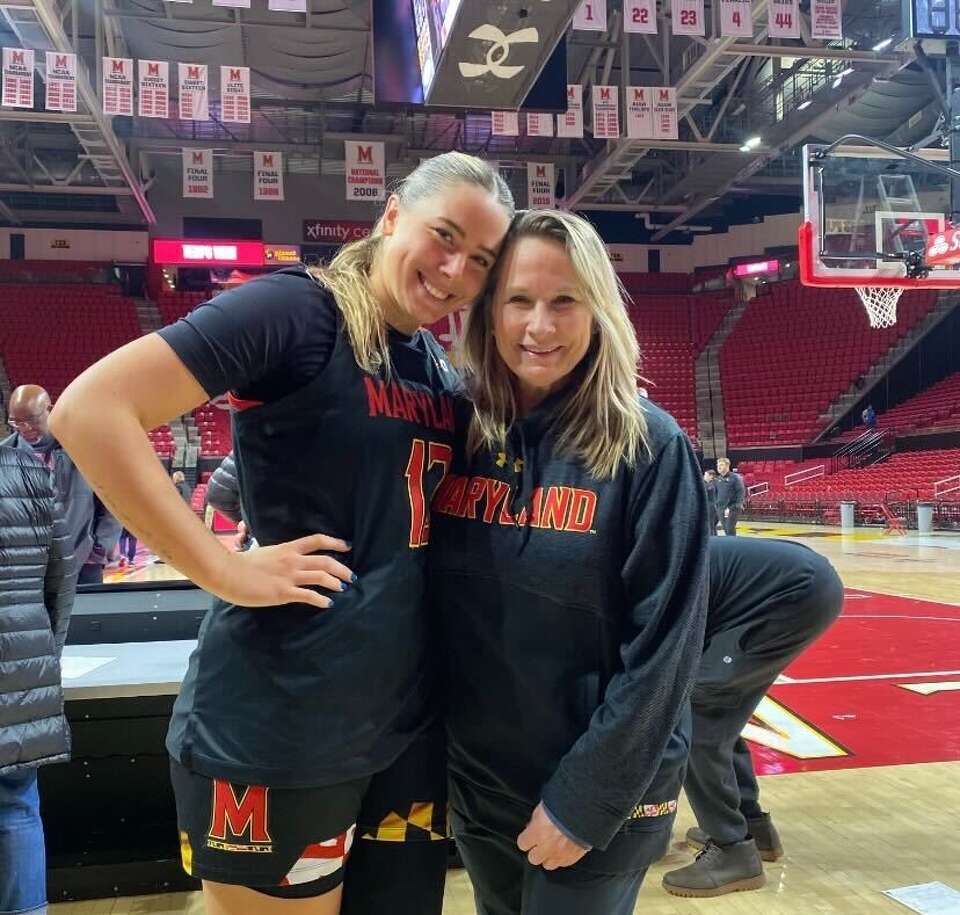 Ex-UConn assistant Ellen Masonius will see daughter face Huskies