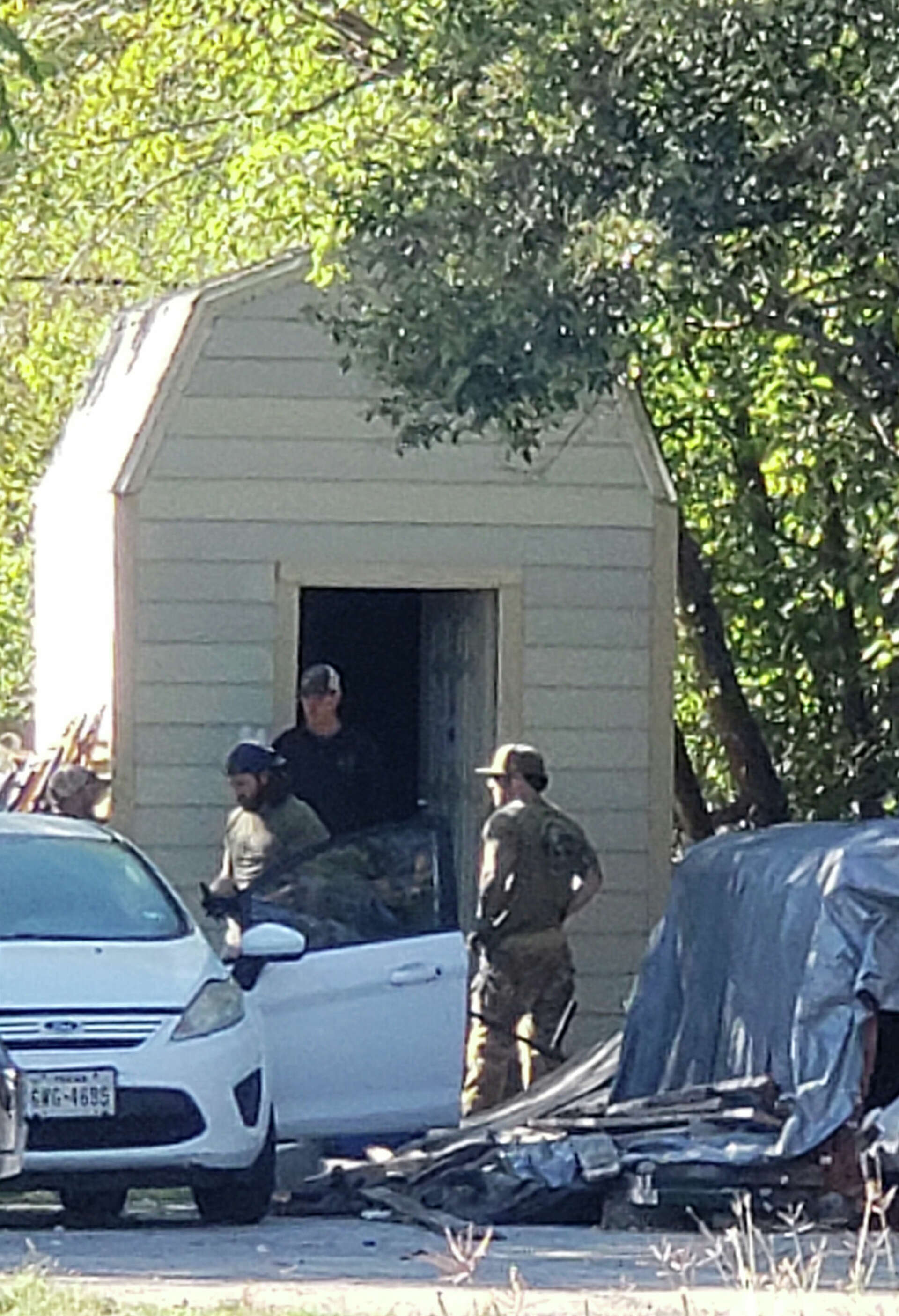 FBI, ATF raid homes on San Antonio’s near North Side