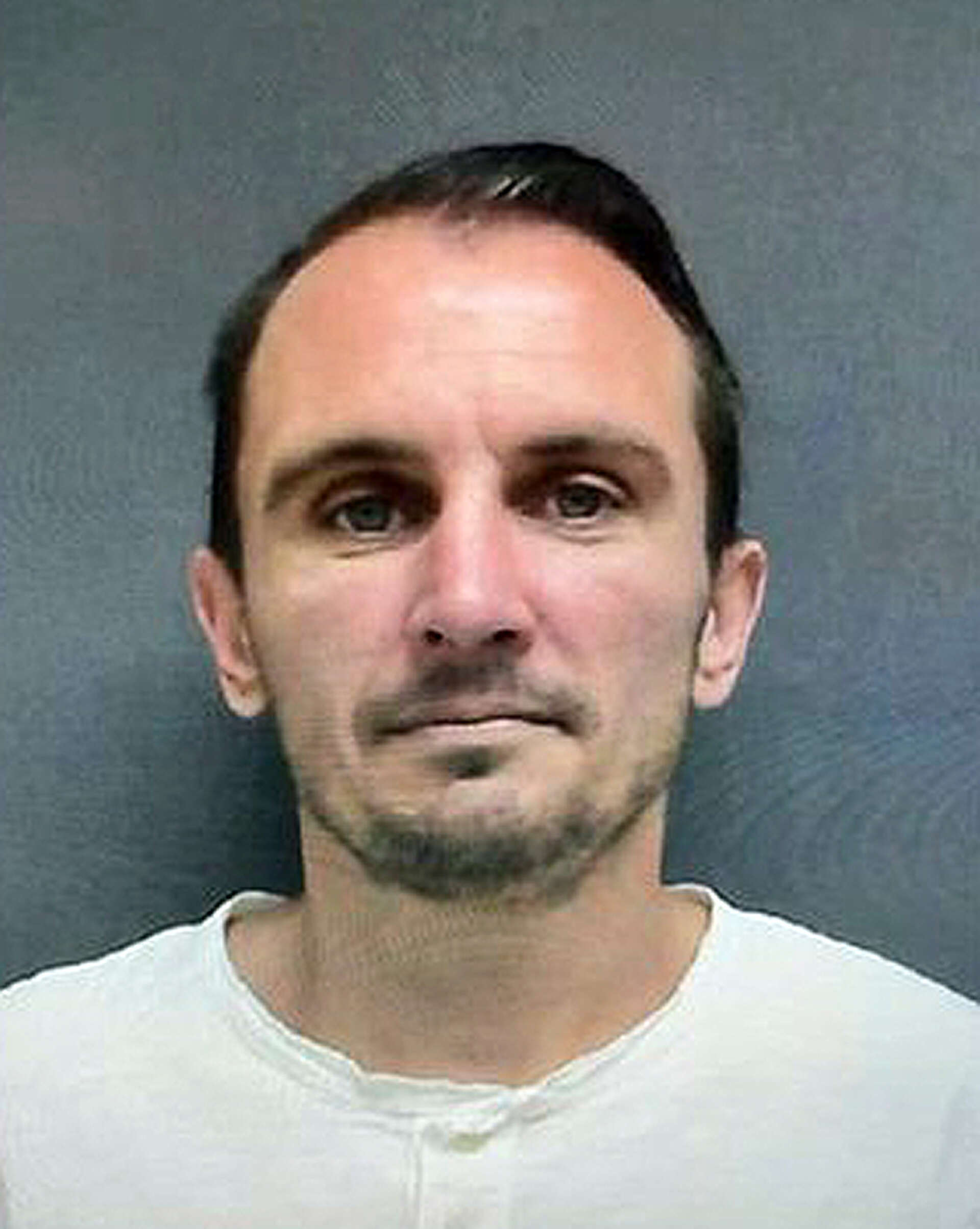 Police seeking help to find those with warrants