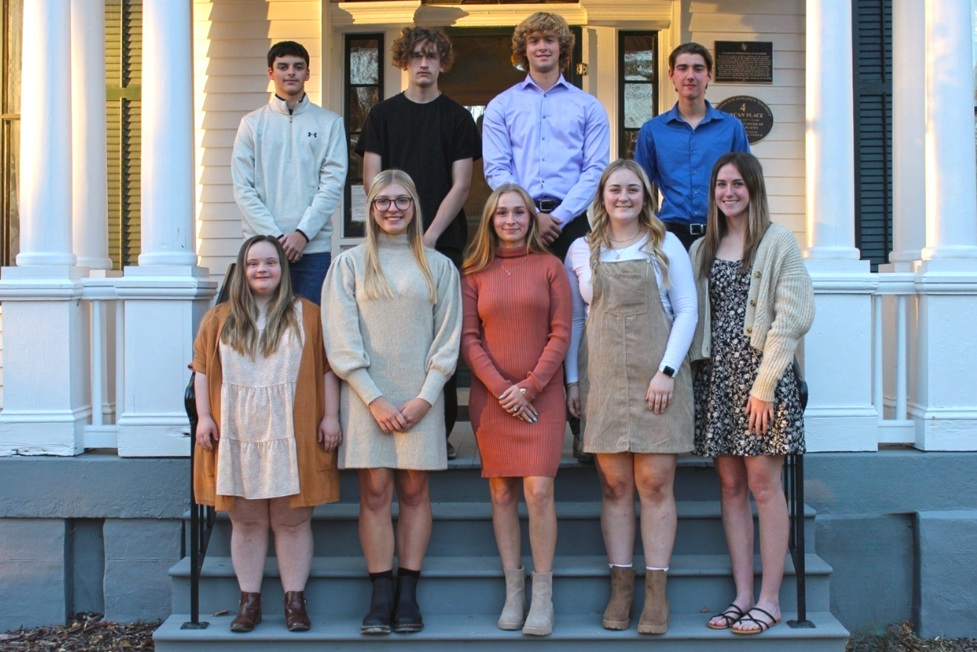 10 honored with DAR citizenship awards