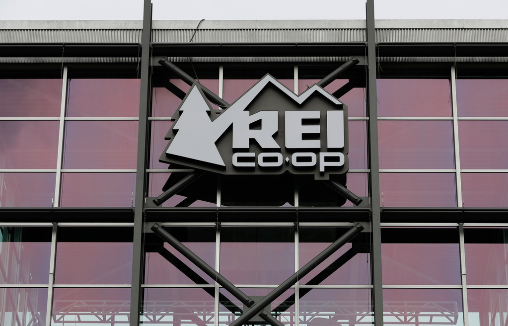 REI to open in old Forever 21 at Crossgates in fall 2024