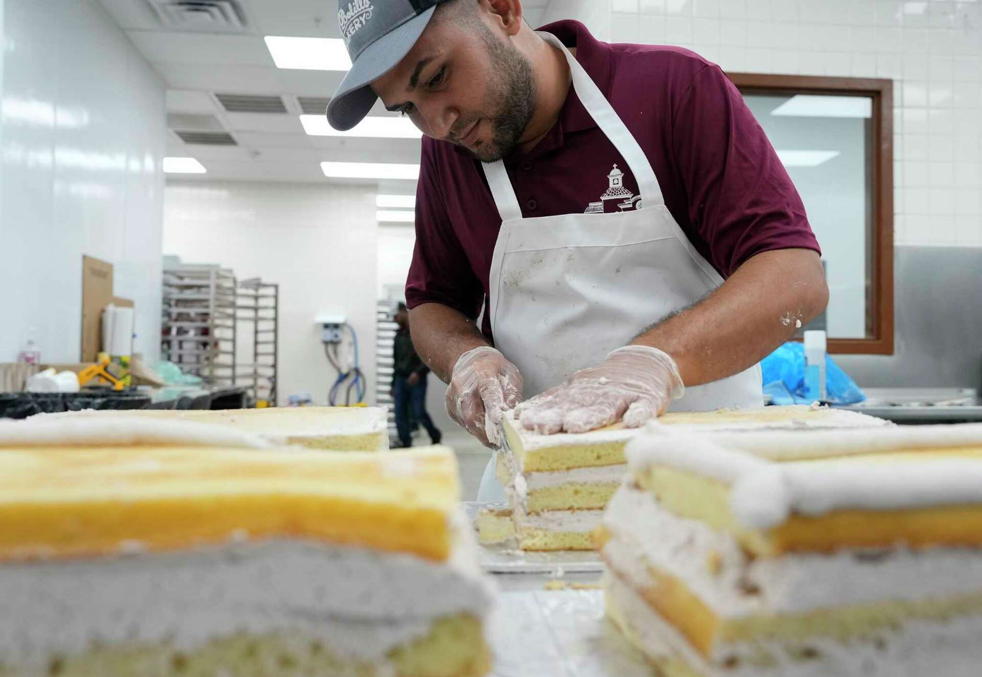 Houston favorite El Bolillo Bakery new Mission Bend location opens