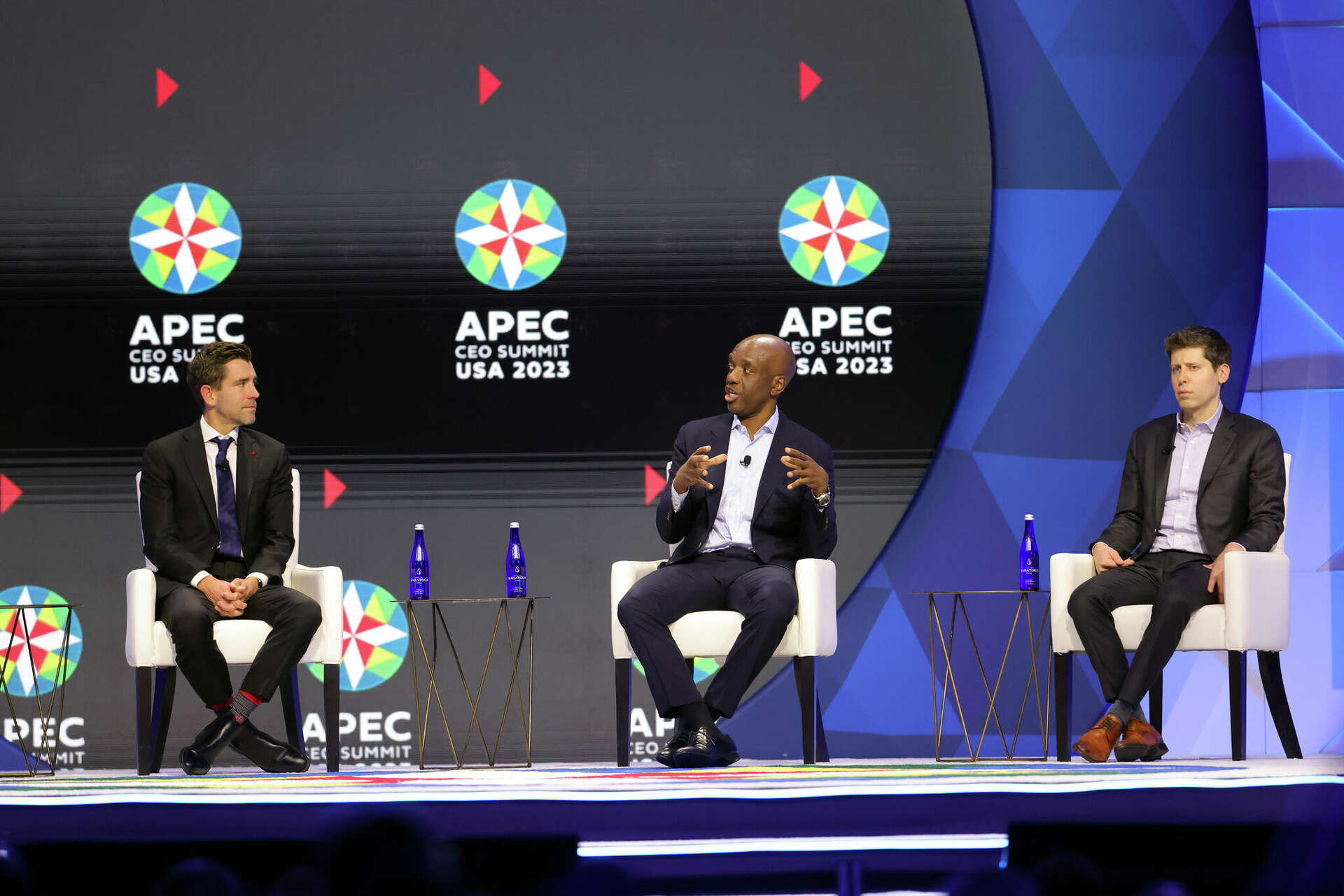 APEC in SF: Biden dines with global leaders, Harris leaves for LA