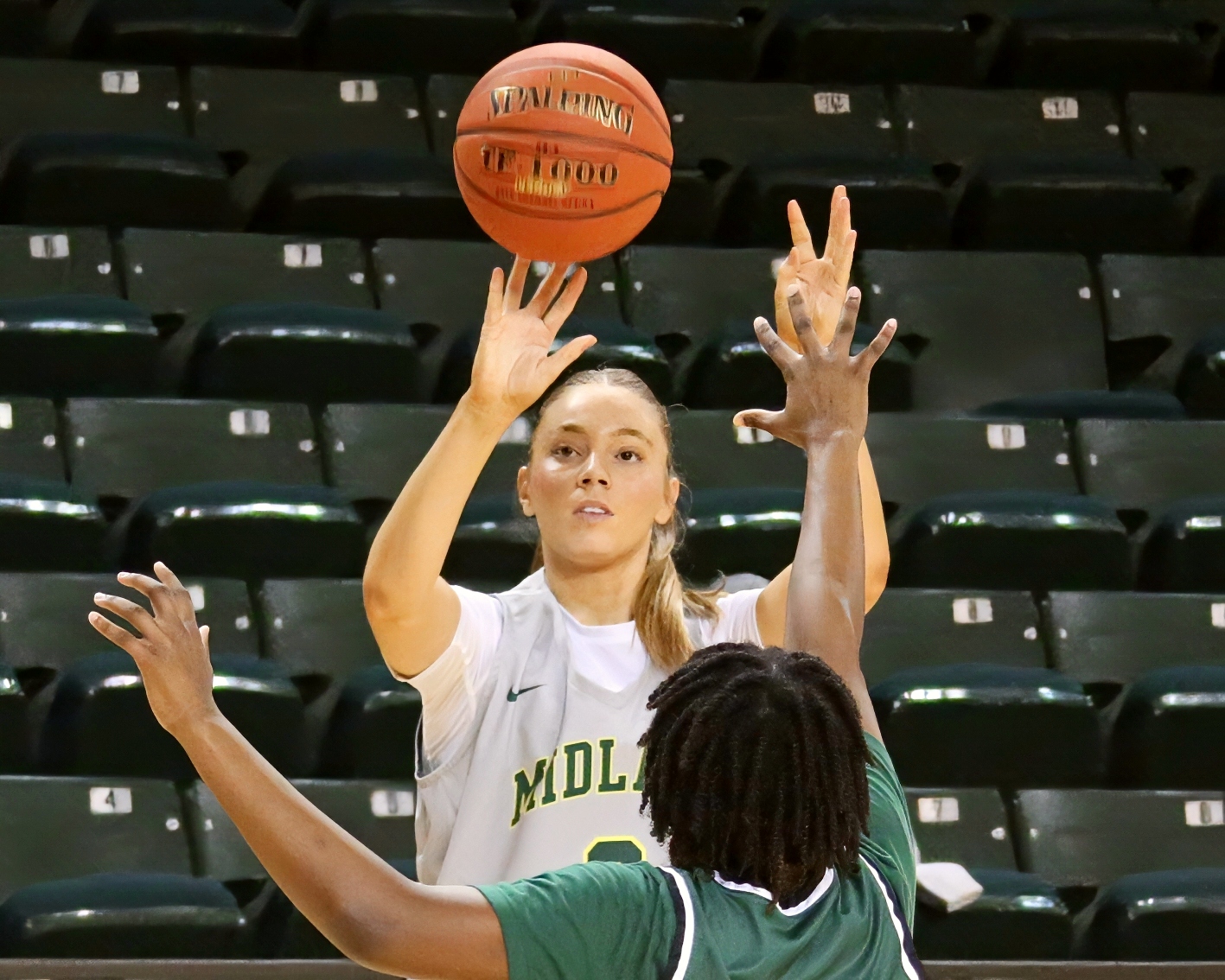 Lady Chaps beat Panola for Jones' 700th win at MC