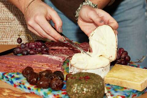 What food, drinks to buy for a delicious holiday party in the Bay Area