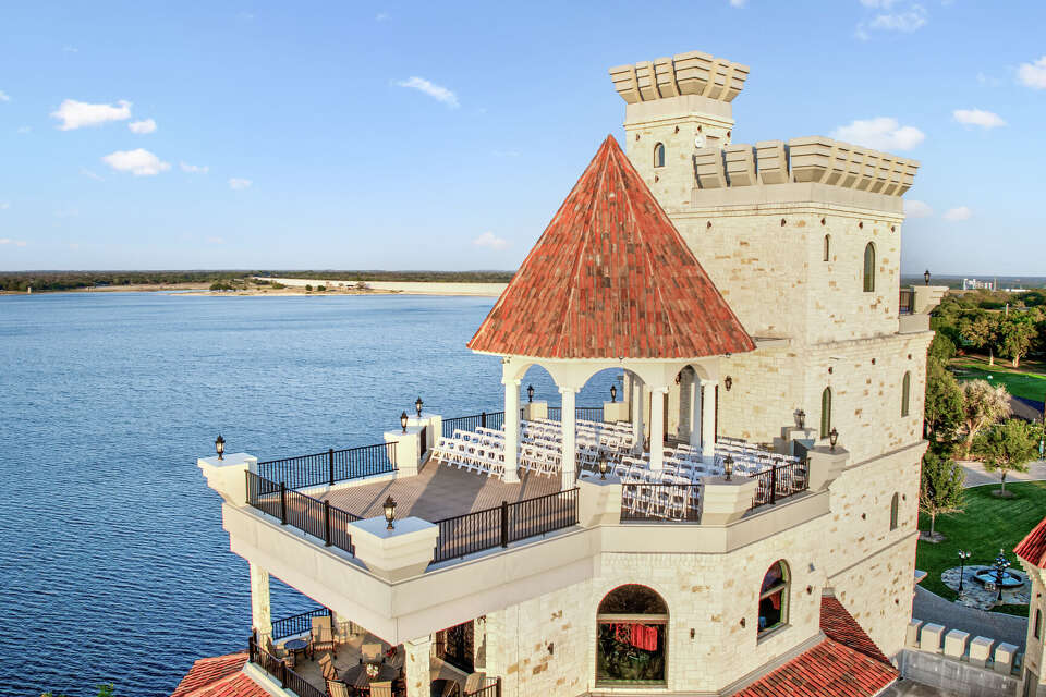 Texas castle fit for Disney princess hits market for $5.5M