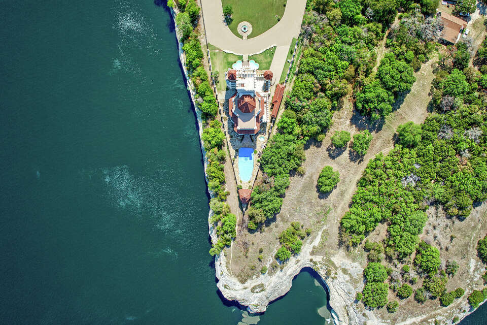 Texas castle fit for Disney princess hits market for $5.5M