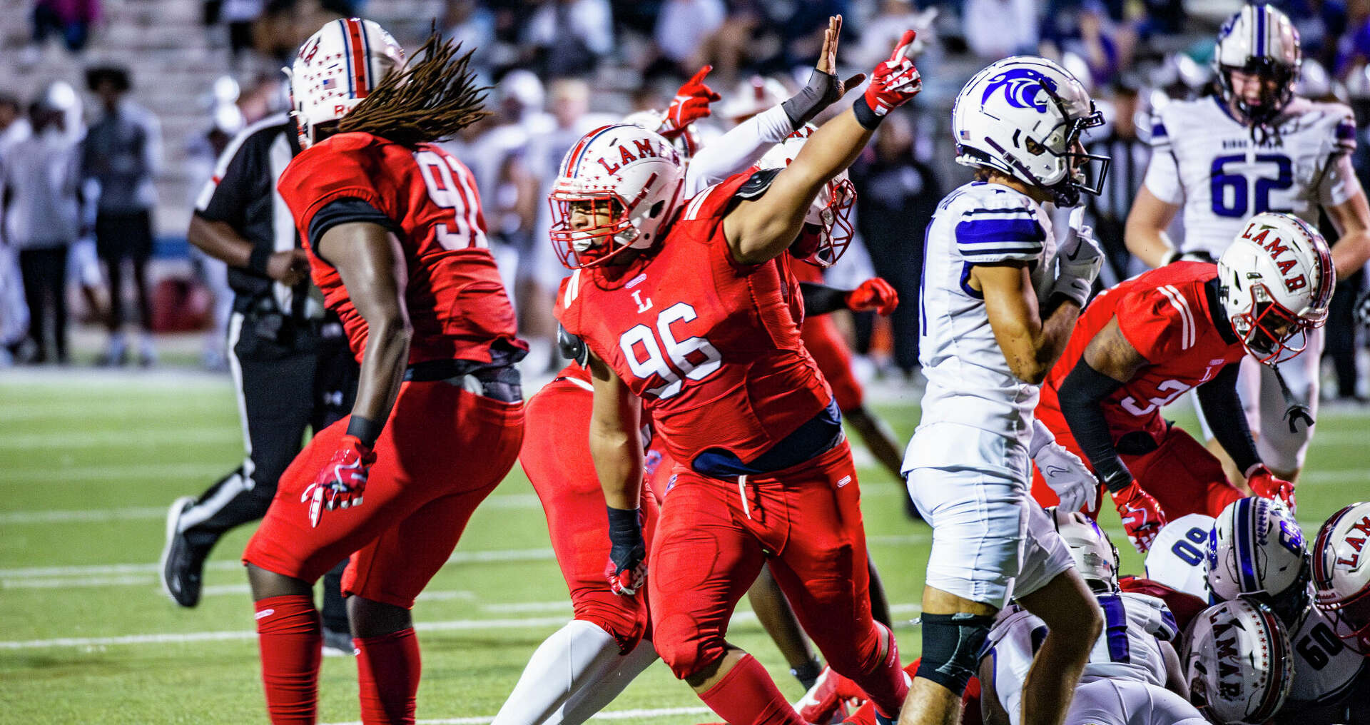 Lamar Texans edge Ridge Point Panthers, reach regional semifinal