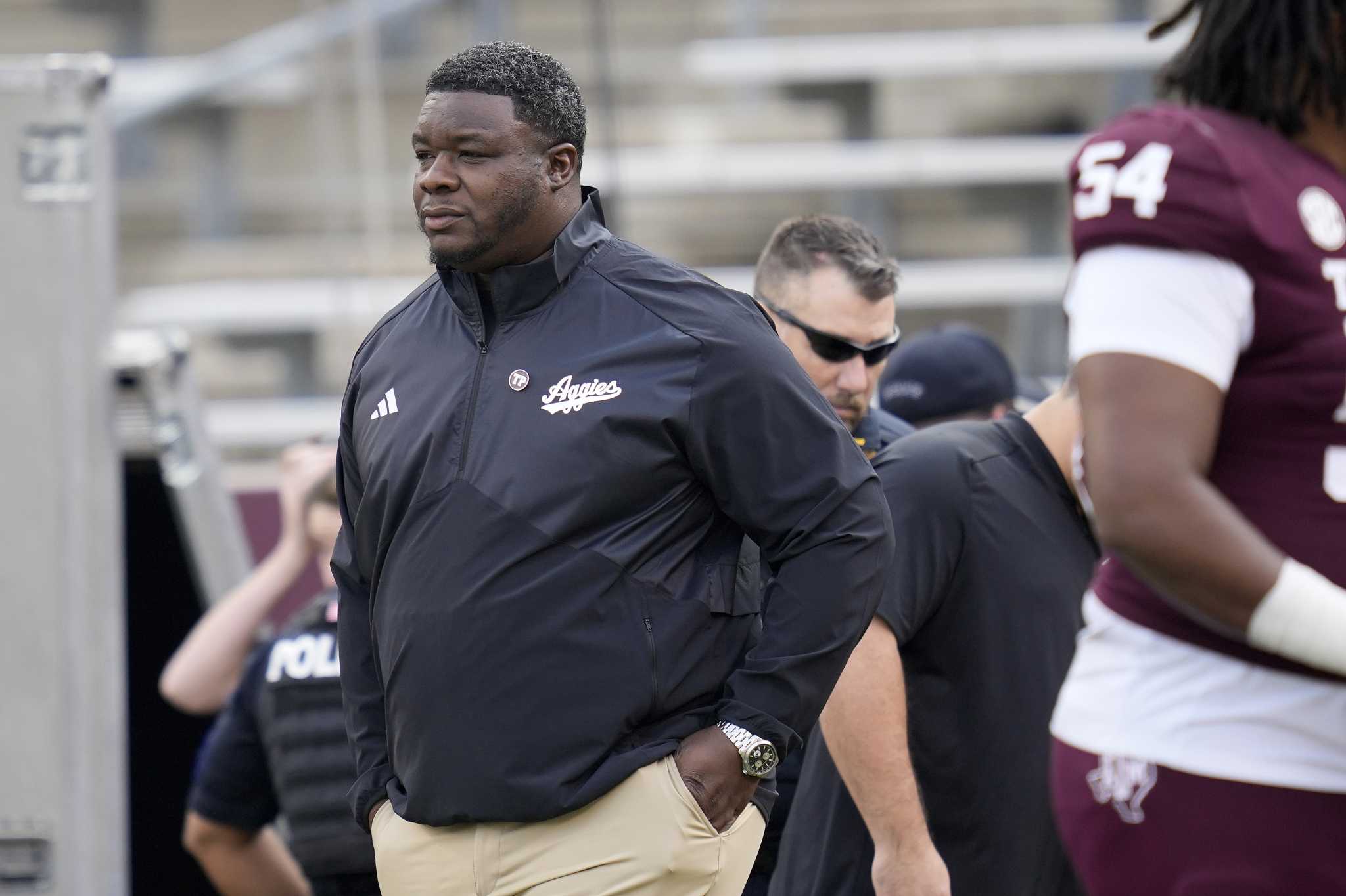 Texas A&M football: Interim coach Elijah Robinson leaves for Syracuse