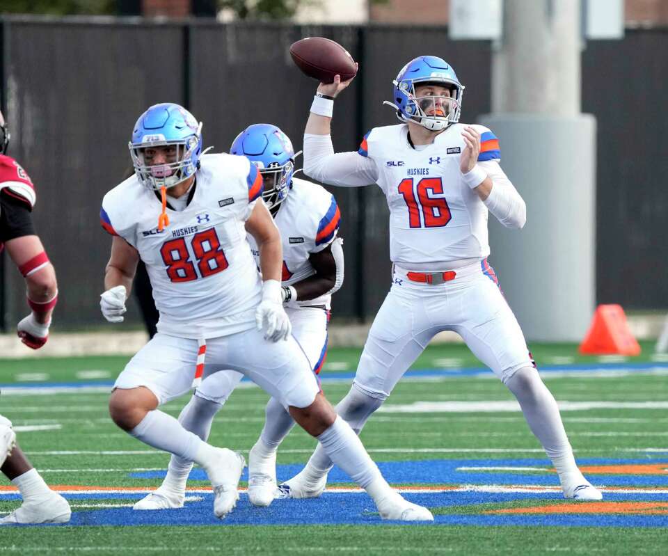 Houston Christian Huskies building a solid football foundation