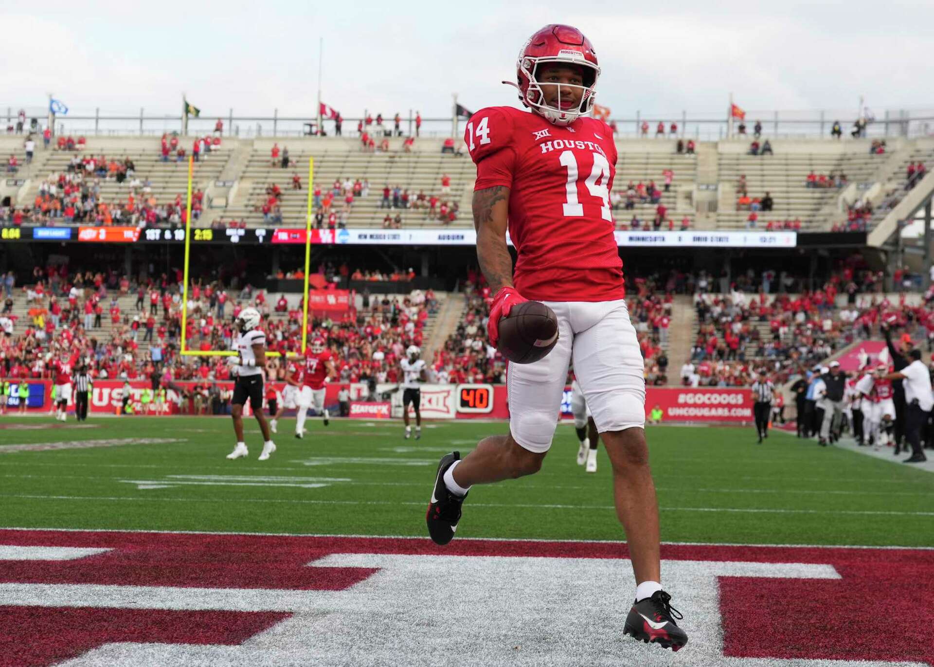 UH football: Jonah Wilson growing into top receiver