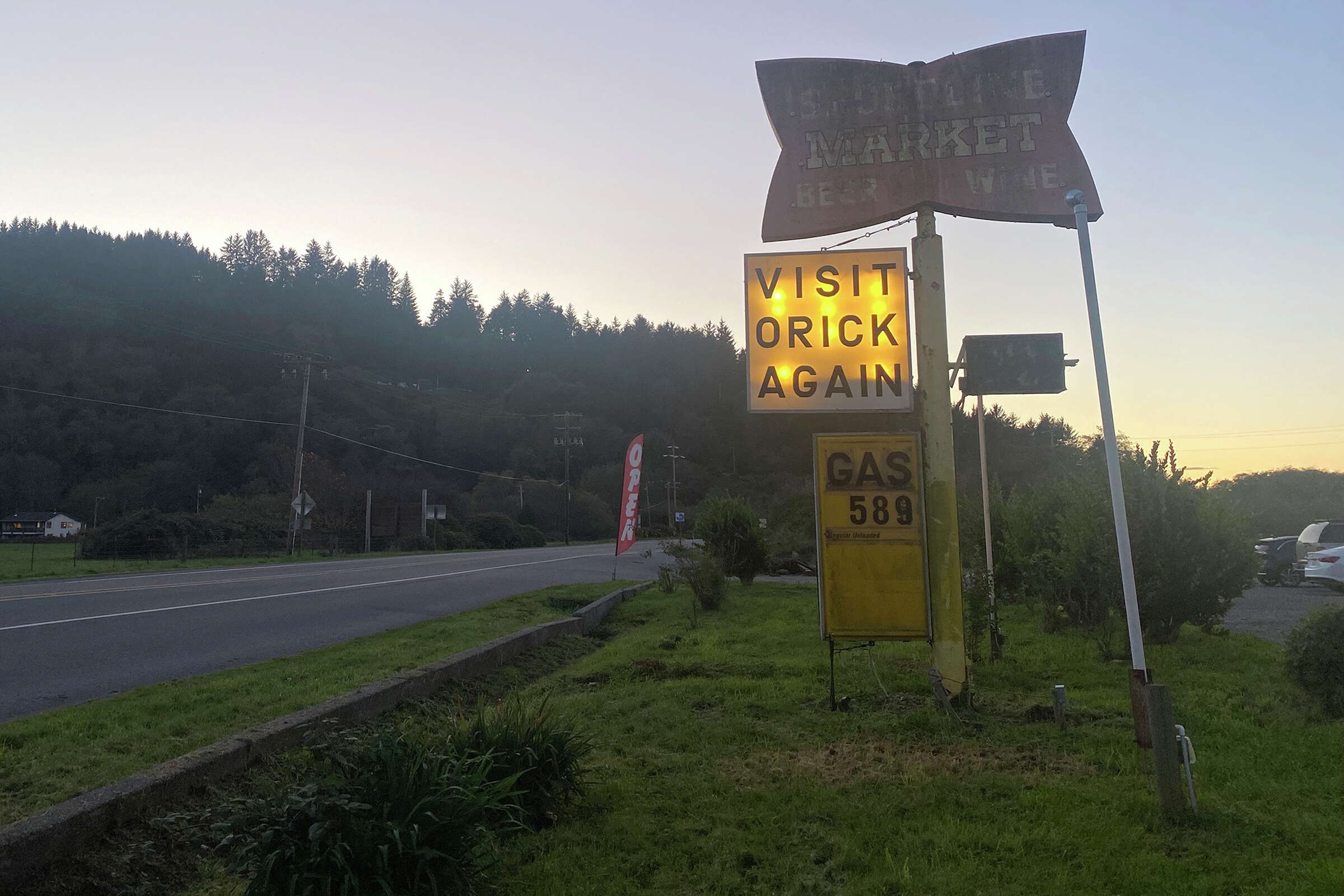 Troubled Calif. town sees its roadside oddity obliterated in car crash