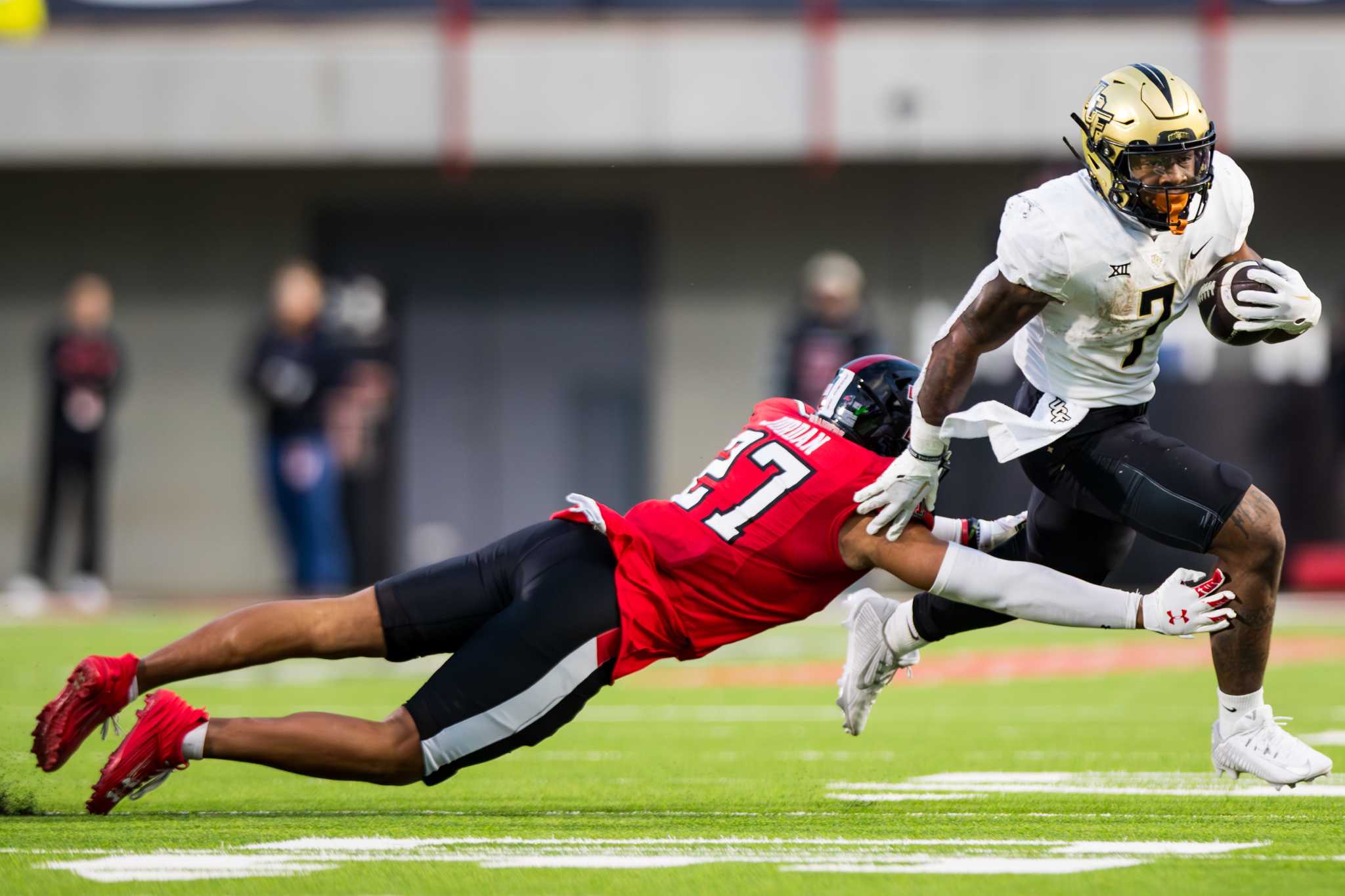 UCF: Early look at UH football's opponent in season finale