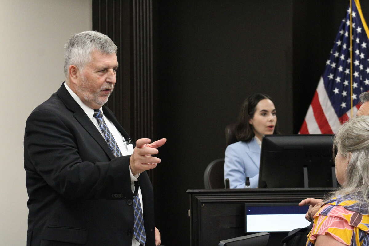 Laredo Council runs out of time, District II election not discussed