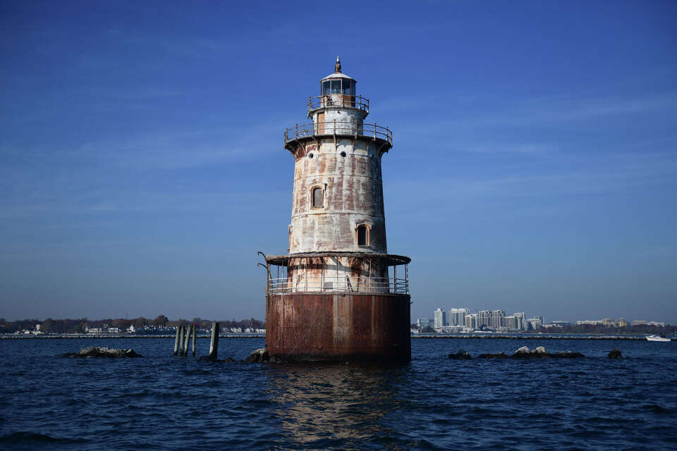Stamford and Norwalk duo look to restore Stamford Lighthouse