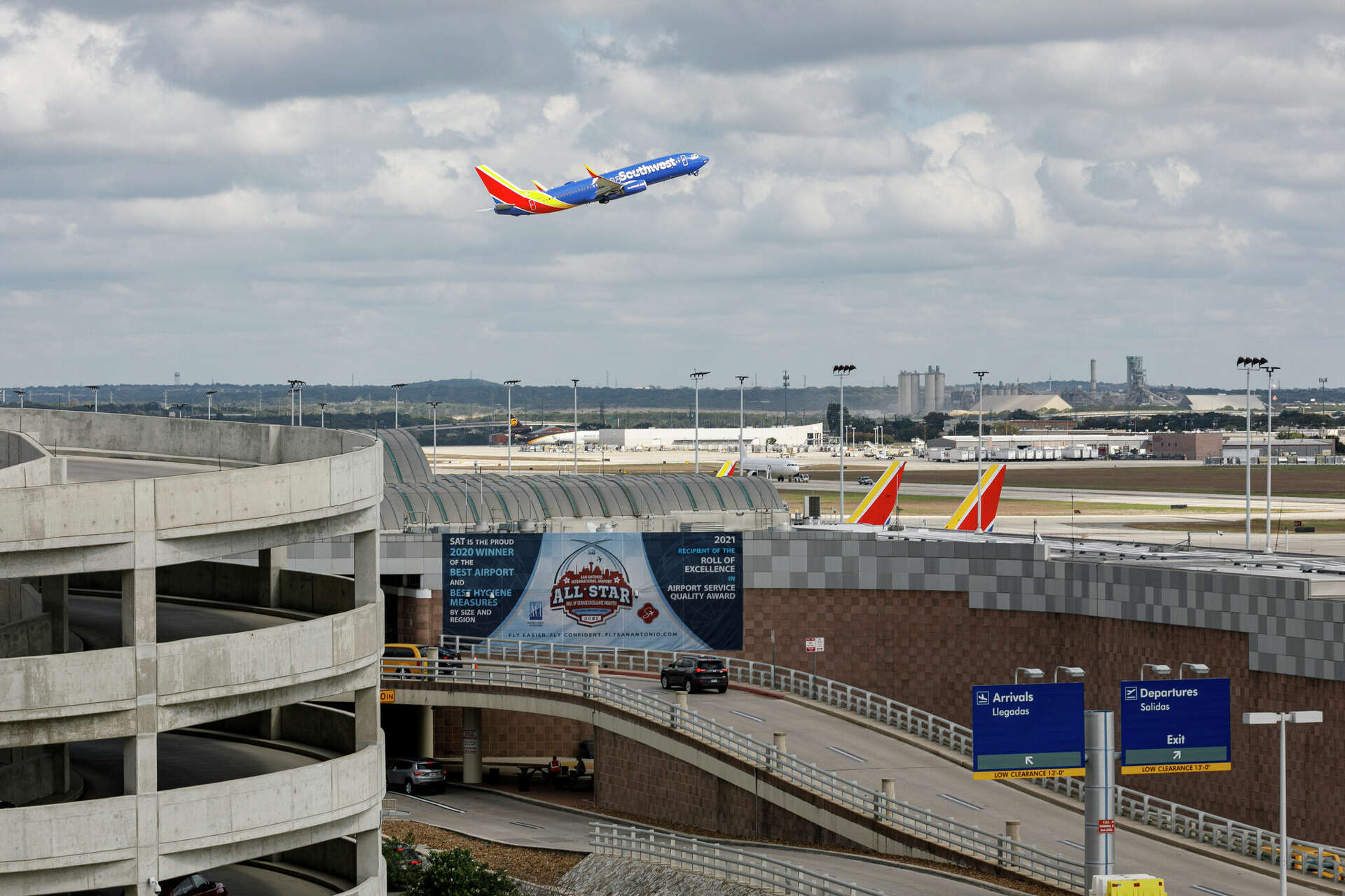 Where to park and catch a ride at the San Antonio Airport