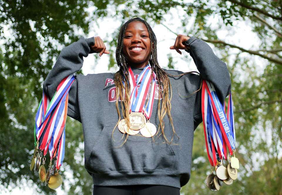 Pearland's Maddie Peters to end stellar HS career at state track
