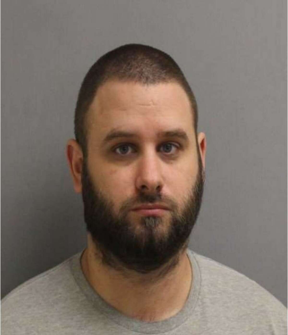 Sex offender accused of exposing himself to children in Enfield: cops