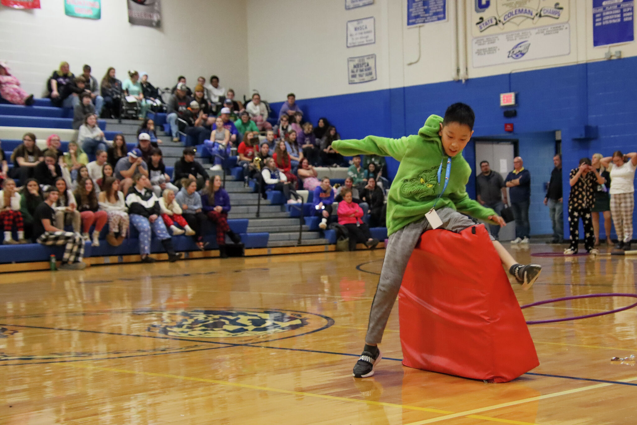 Coleman Jr/Sr High students run relays to celebrate Kindness Week