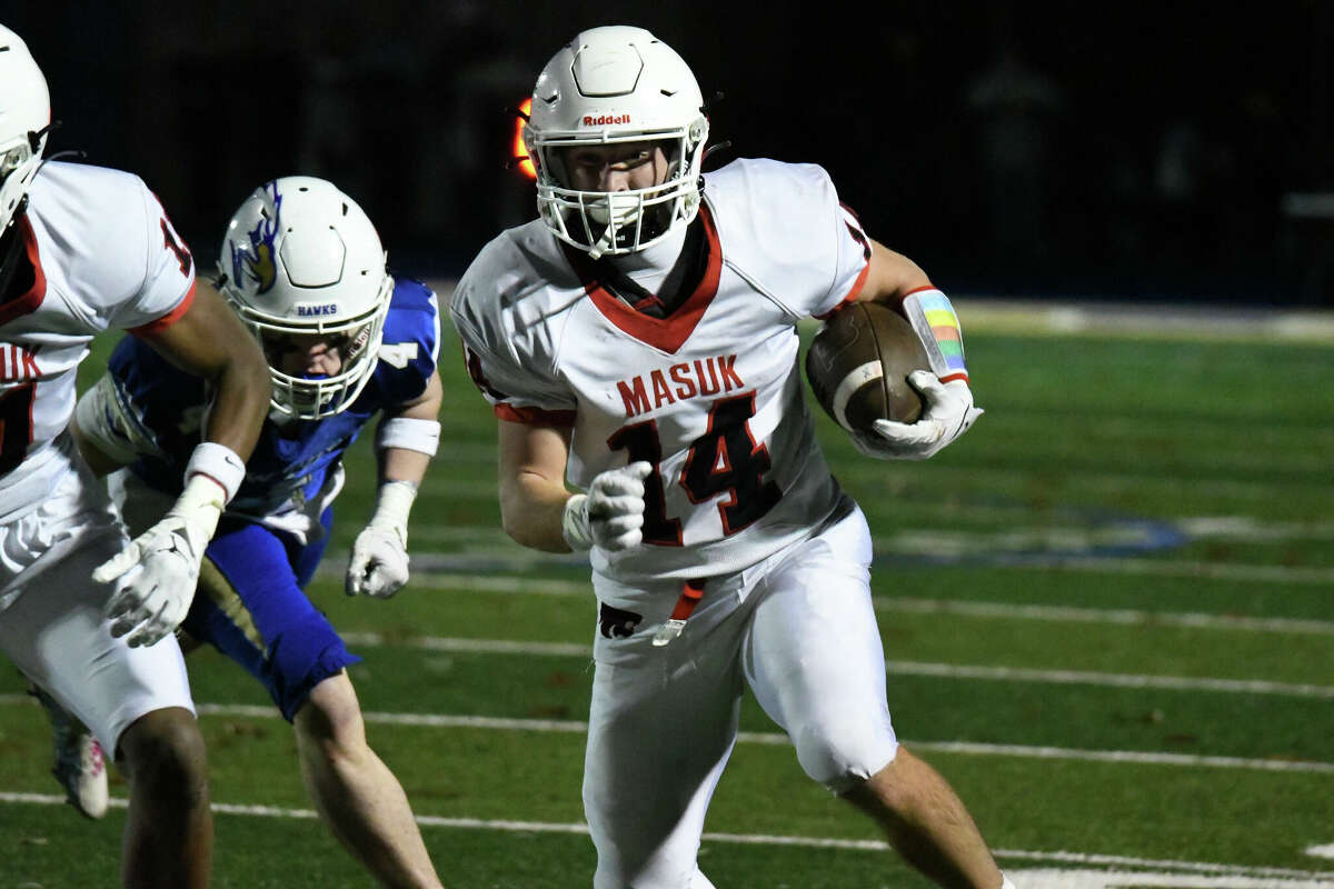 CT football teams put best players in return game to gain advantage