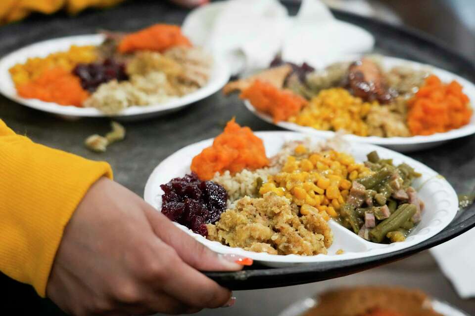 Thanksgiving Super Feast feeds thousands in 45th year