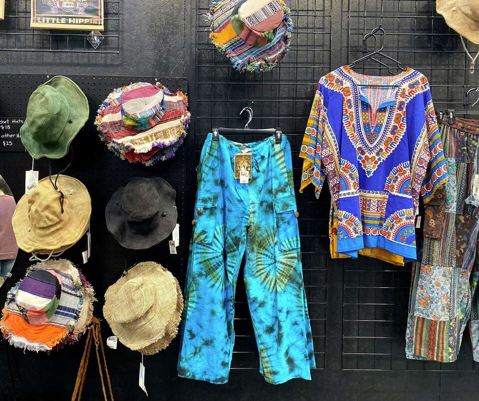 BoHo Hippie Hut brings free, relaxed vibes to Midland Mall