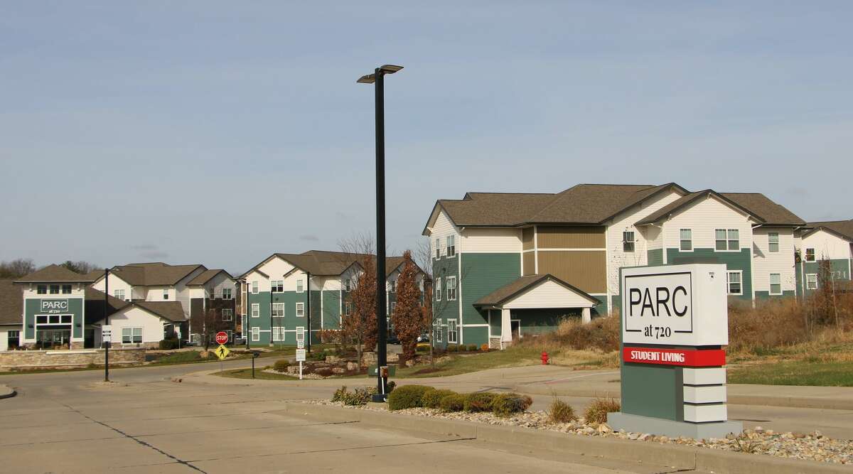 SIUE student housing impacts Edwardsville community