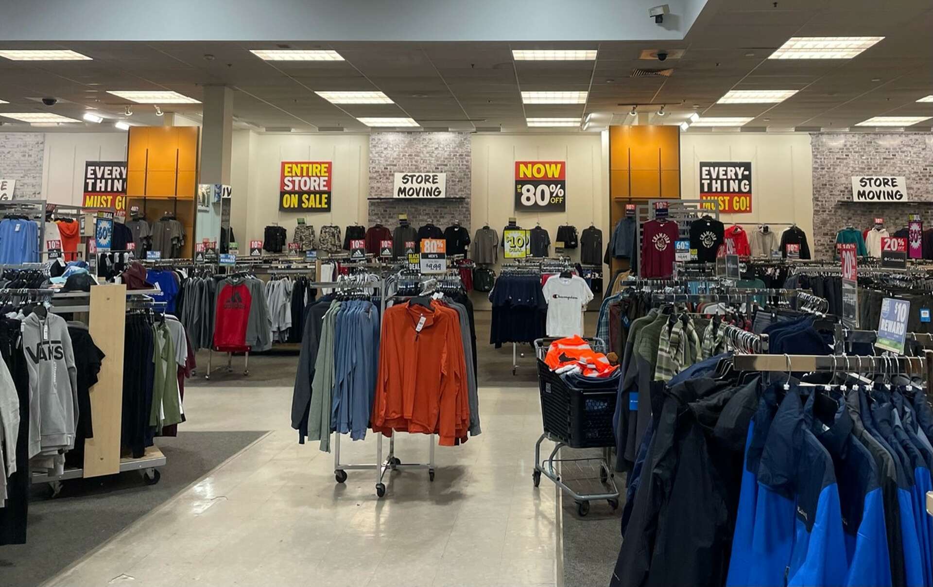 Bob’s Stores to close a store in CT, plans new store in same city