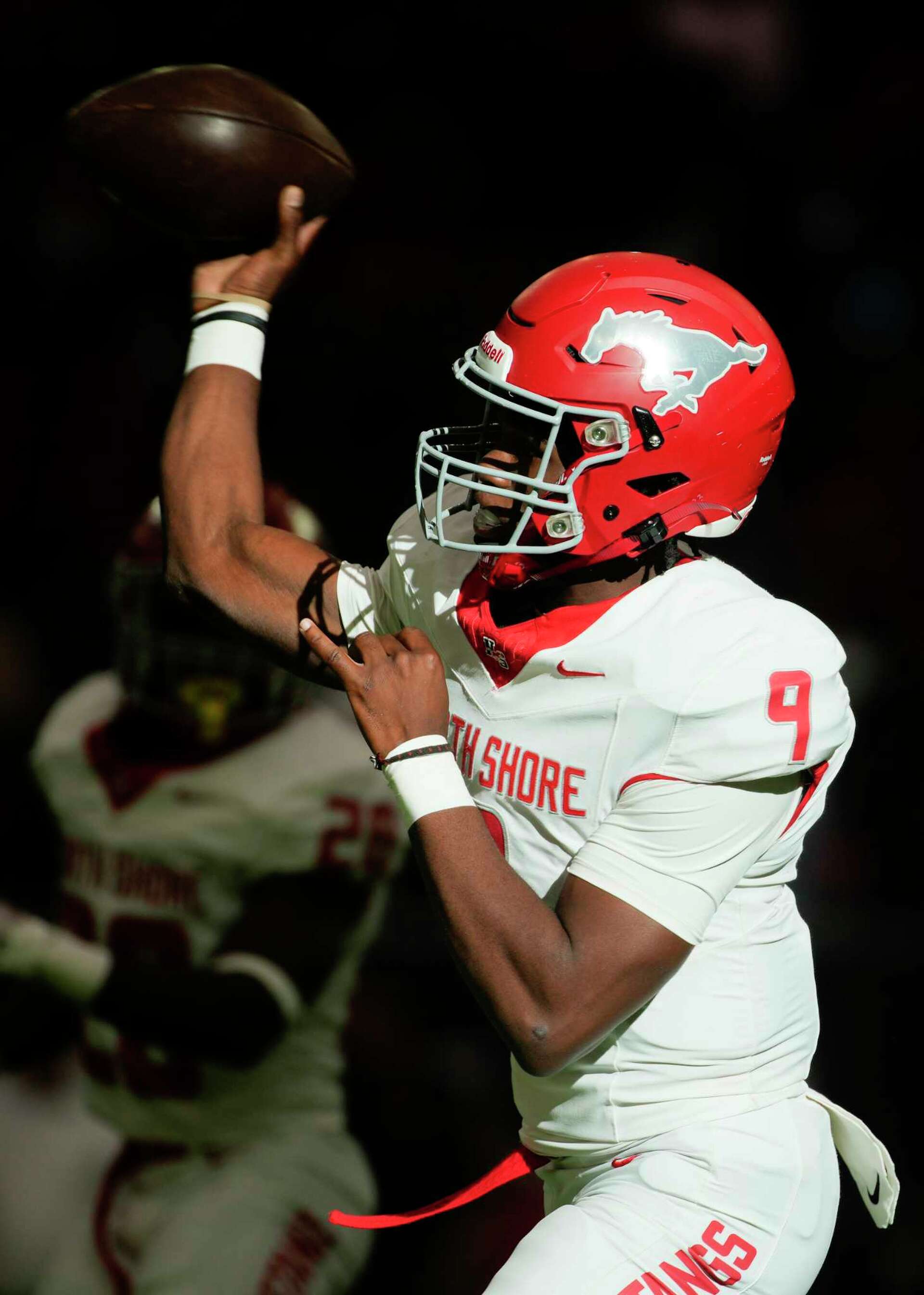 Football: North Shore rolls past Cy-Fair in regional semifinal