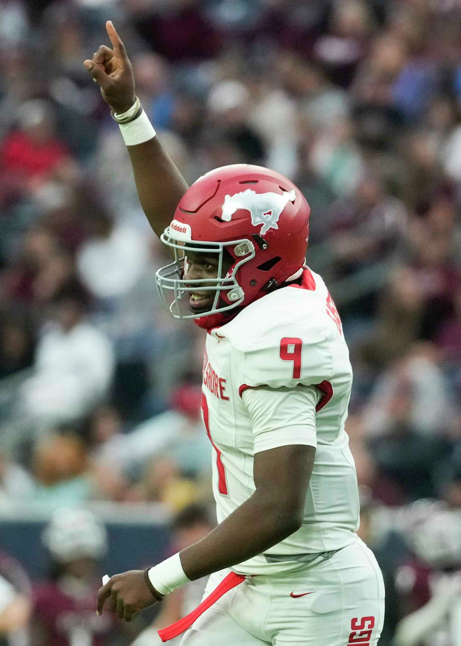 Football: North Shore rolls past Cy-Fair in regional semifinal