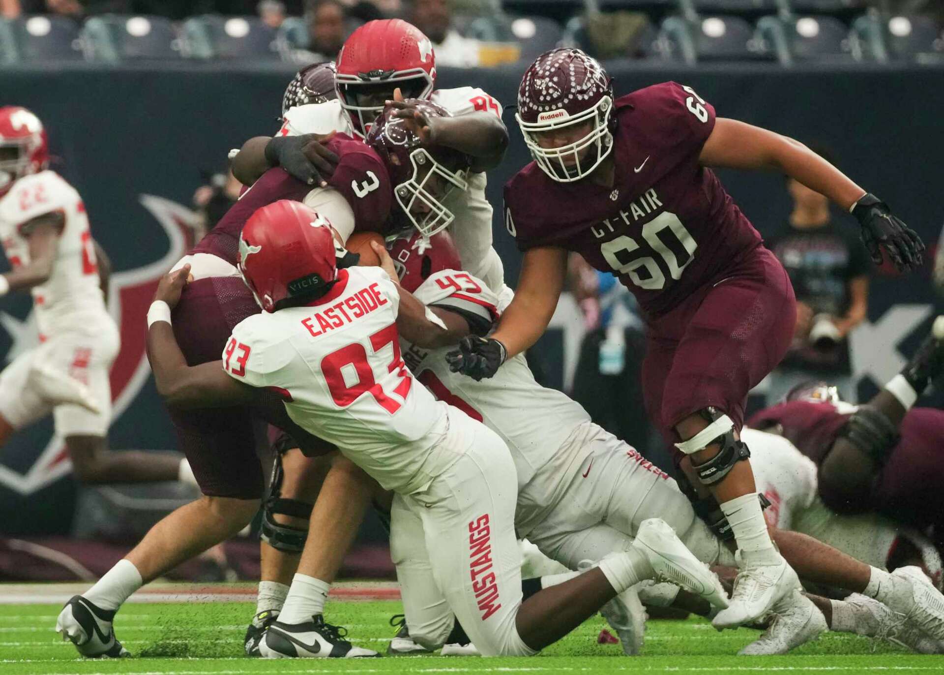 Football: North Shore rolls past Cy-Fair in regional semifinal
