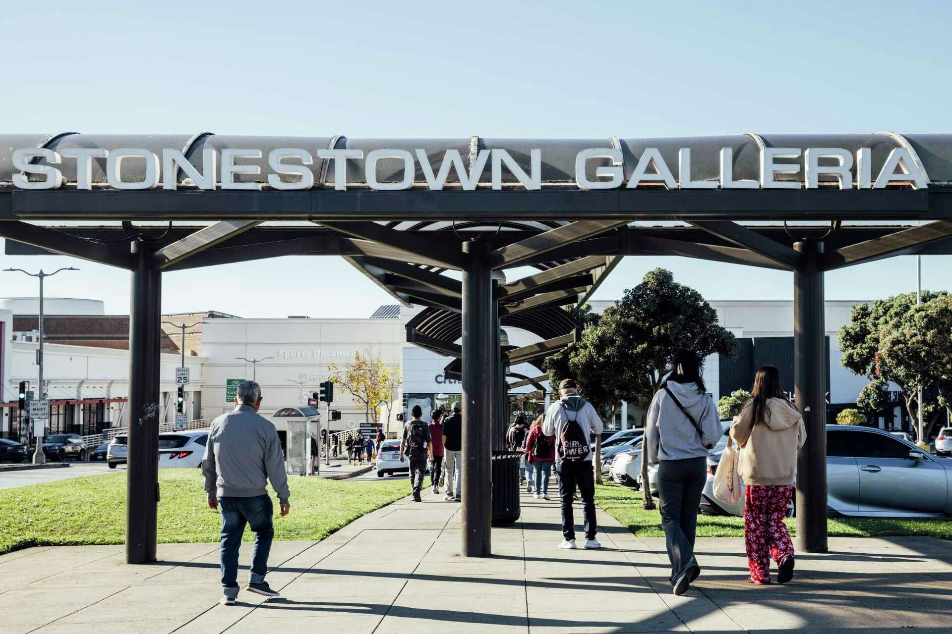 SF’s Stonestown mall owner closes on refinancing $180M mortgage