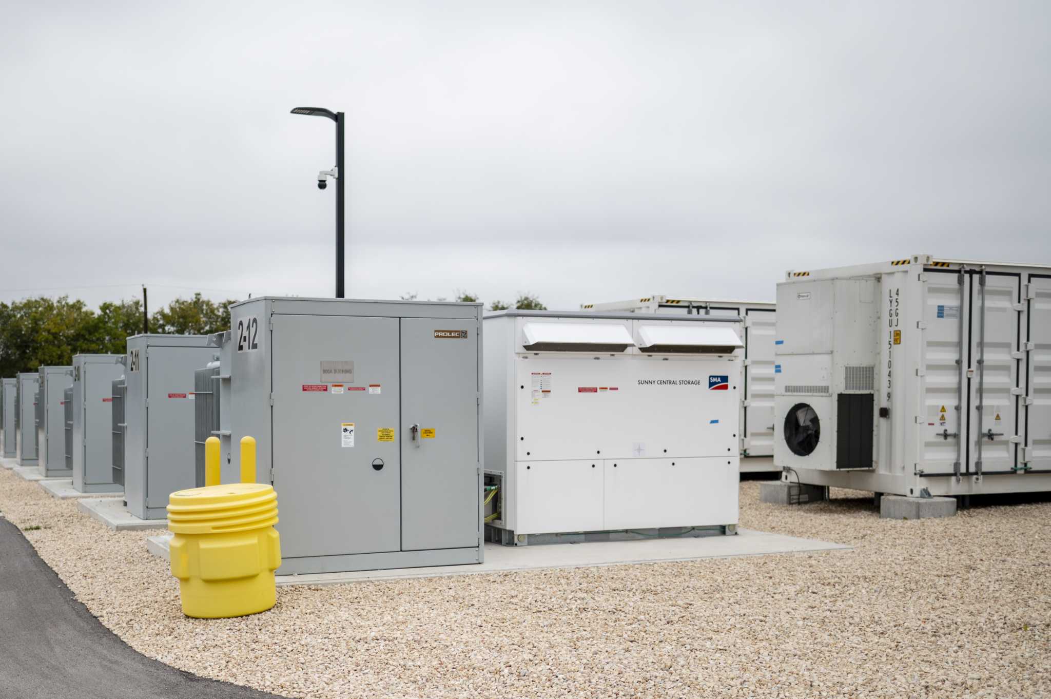 Texas grid operator ERCOT asks PUC for more time on battery rules