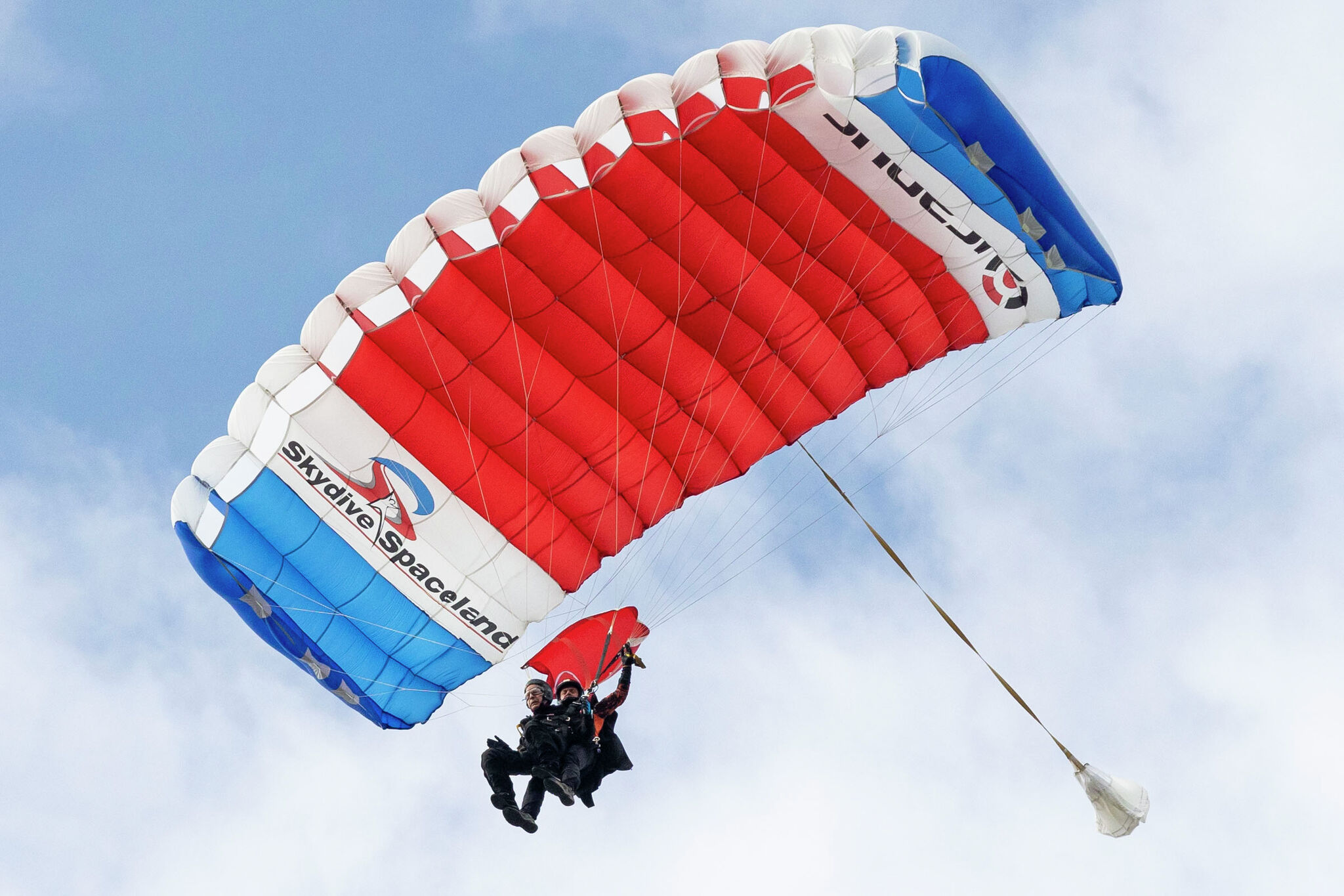 Greg Abbott goes skydiving with 106-year-old WWII veteran