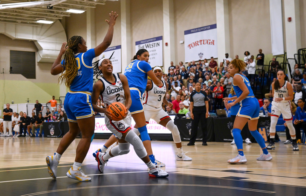 Inside UConn women's basketball families at Cayman Islands