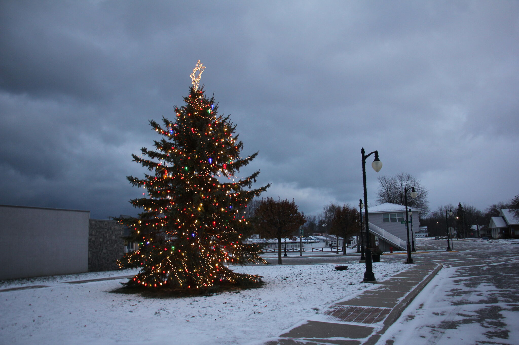 Village of Port Austin celebrates Christmas with donated tree