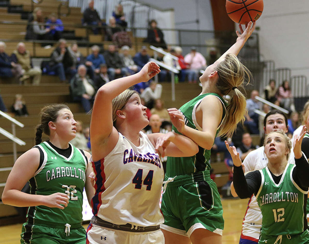 Carlinville executes late, rallies to beat Carrollton