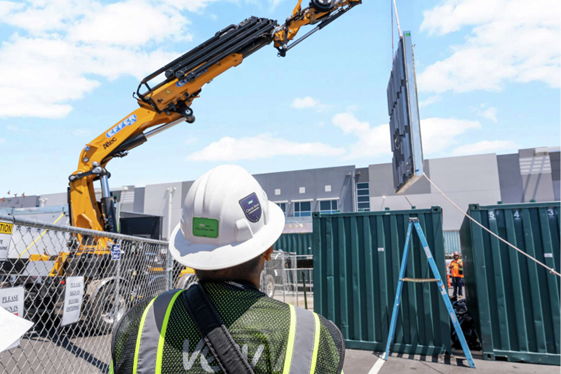 Once a Bay Area unicorn, $1B company to fold with few houses built