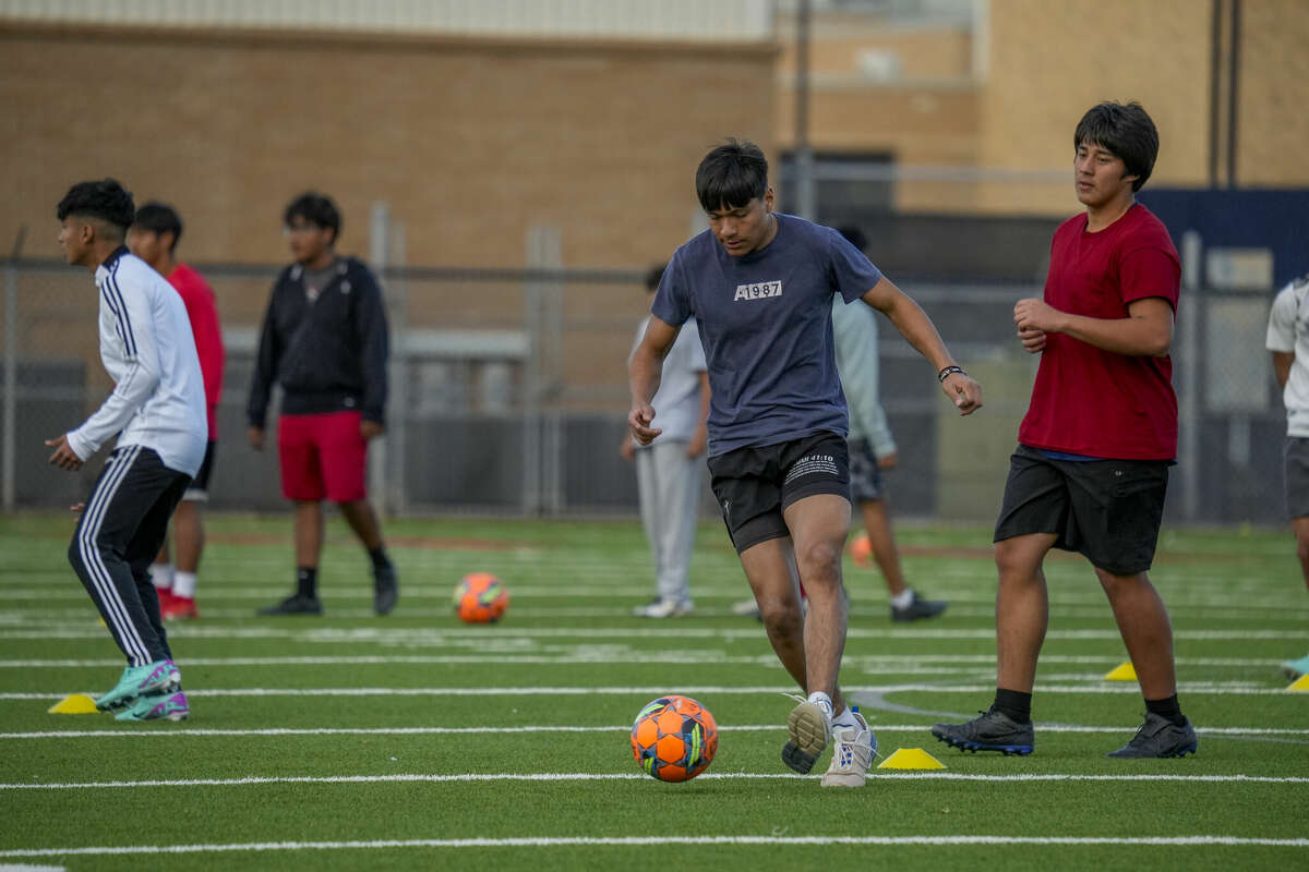 Plainview Bulldogs prepare to kick off soccer season