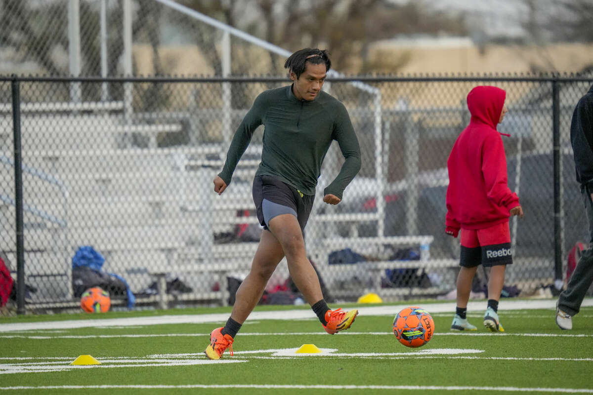 Plainview Bulldogs prepare to kick off soccer season