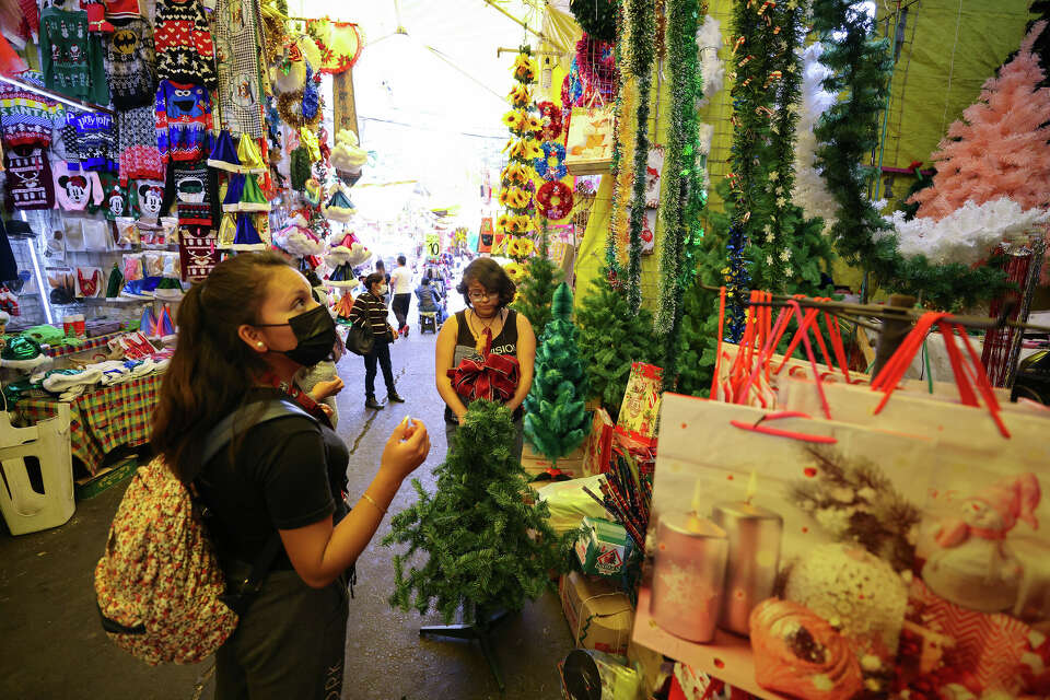Here's how Mexico City does Christmas bigger than the US