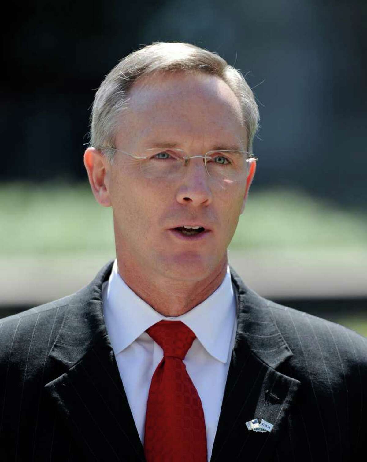 Spitzer crash shows backup pick matters