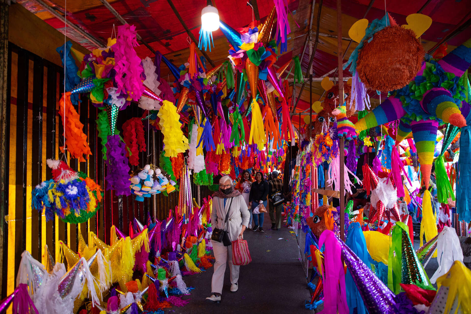Feel Mexico City's Christmas spirit at Mercado Jamaica