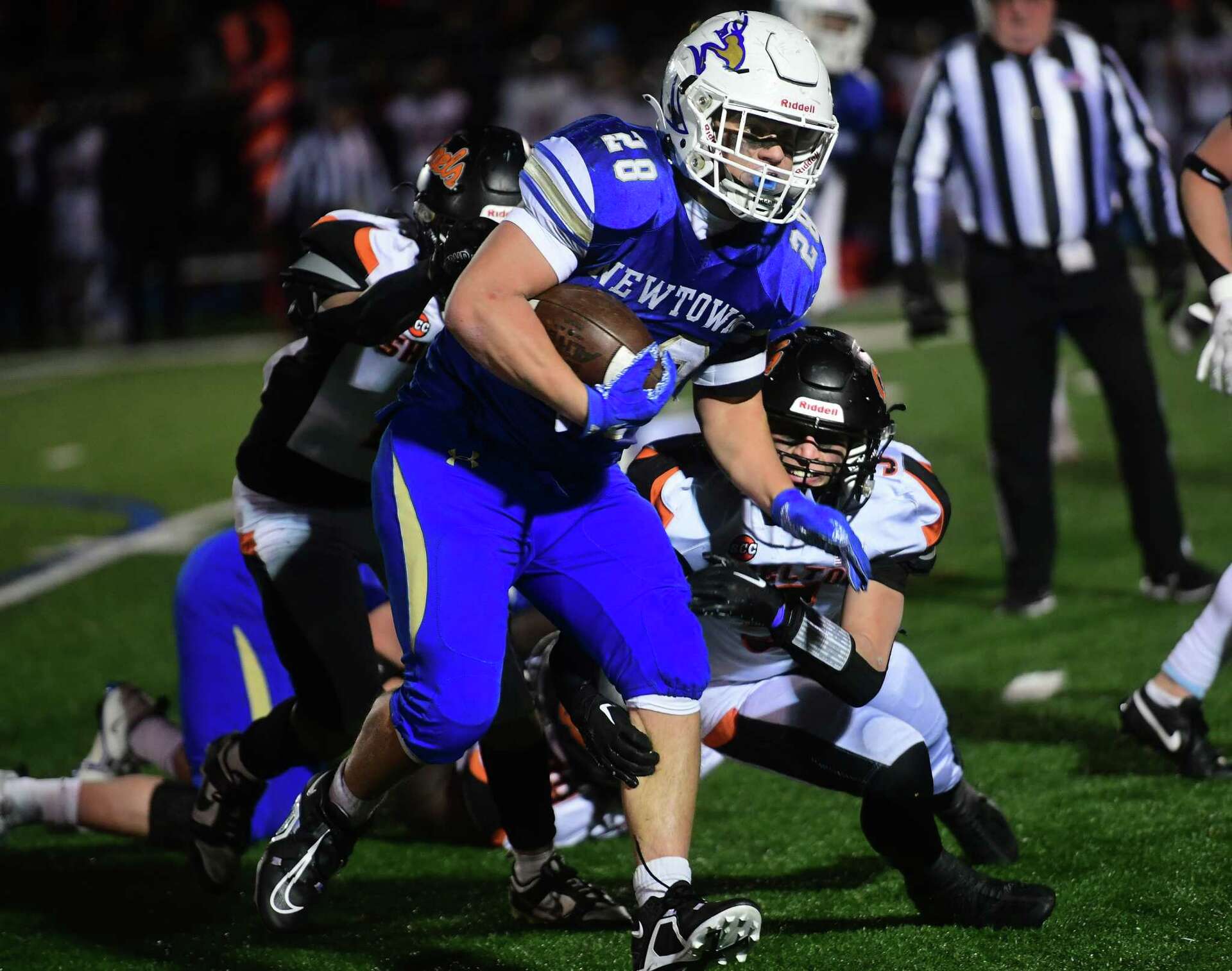 Newtown High School football beats Shelton in CT playoff quarterfinals