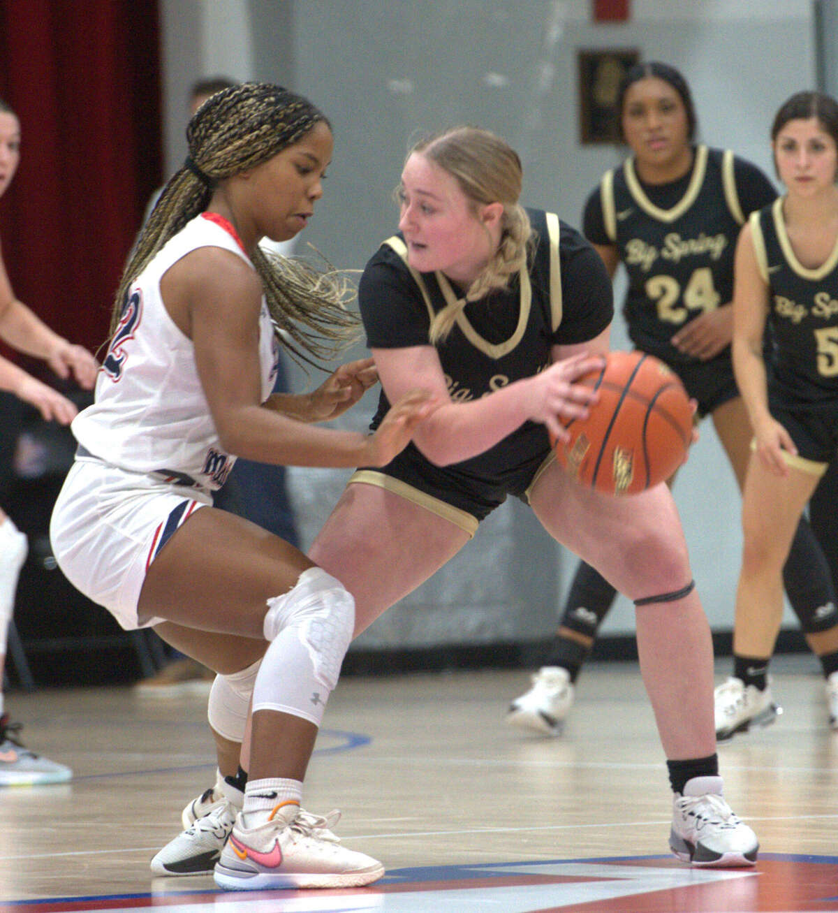 HS GIRLS BASKETBALL: MCS off to 4-0 start under new coach