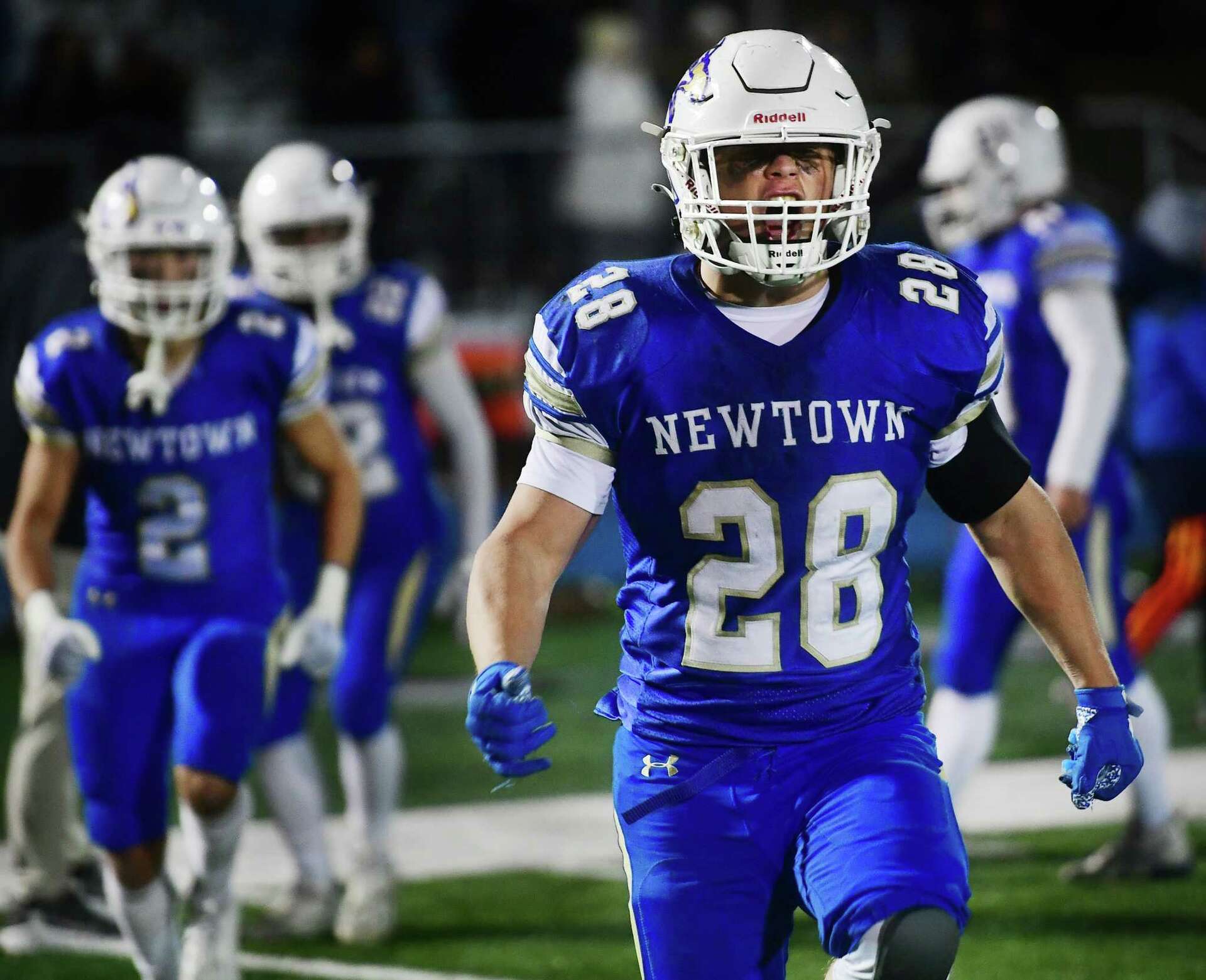 Newtown High School football beats Shelton in CT playoff quarterfinals
