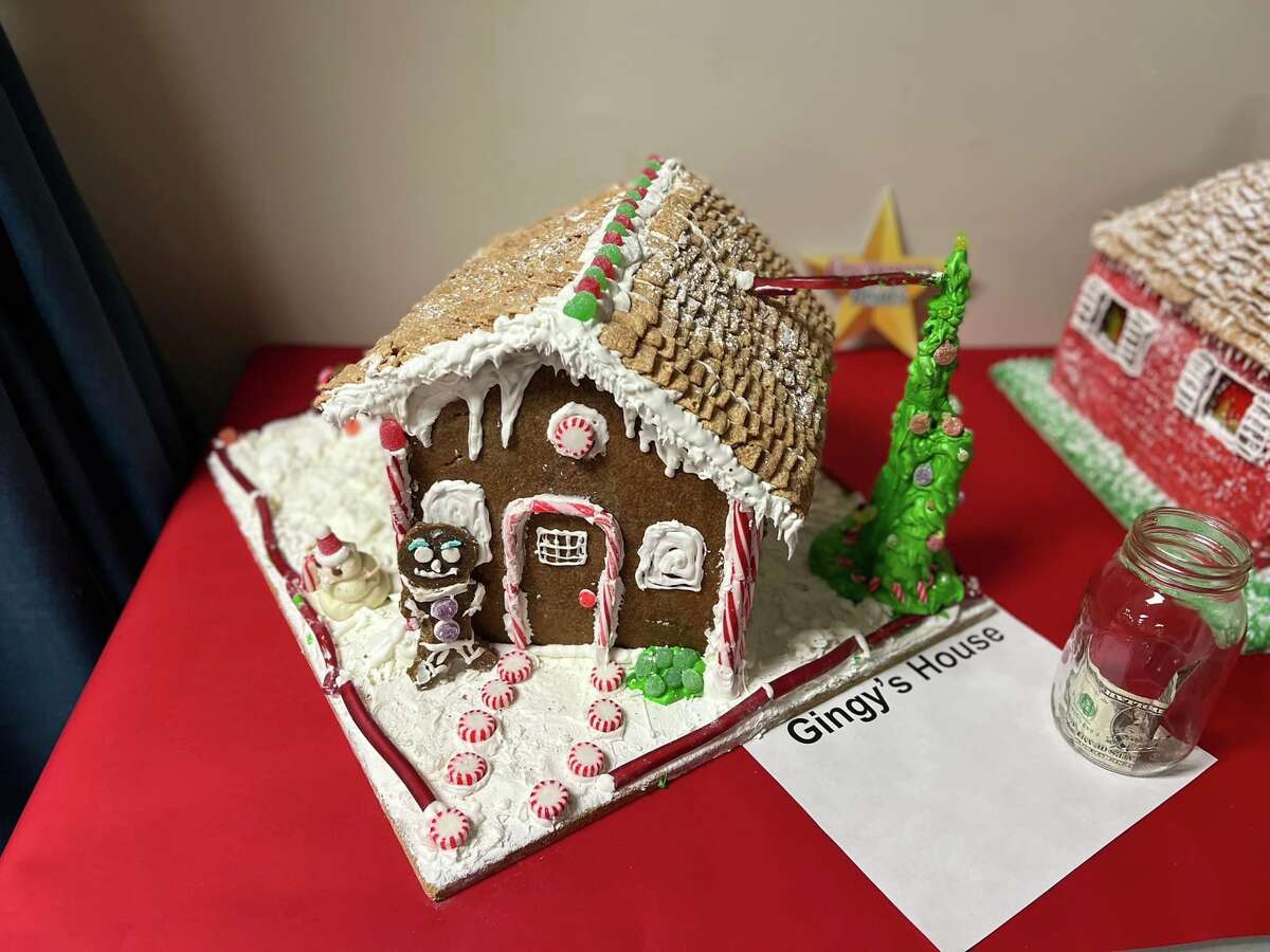 Gingerbread In The Village gingerbread-in-the-village
