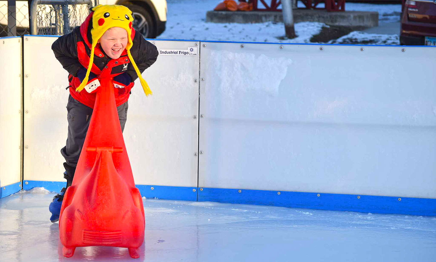 Mount Sterling opens outdoor ice rink