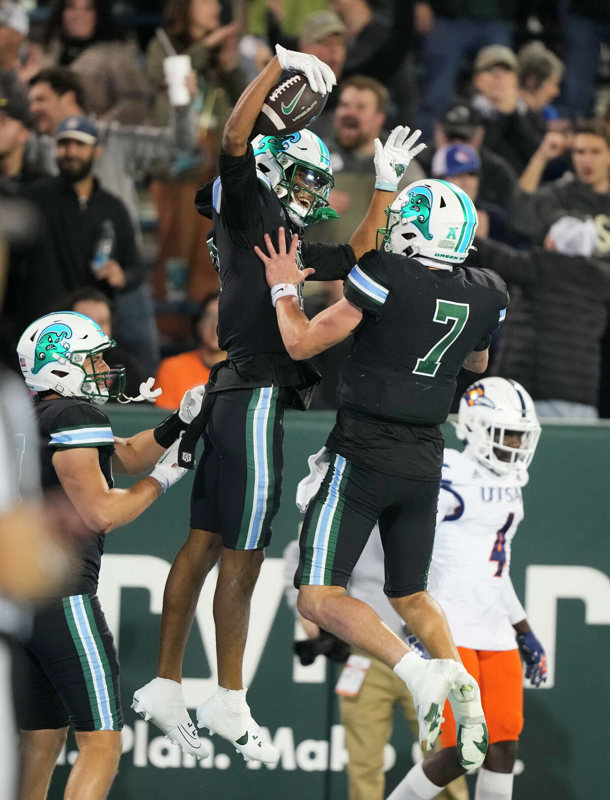 COLLEGE FOOTBALL: LHS grad Brazzell named AAC all-conference