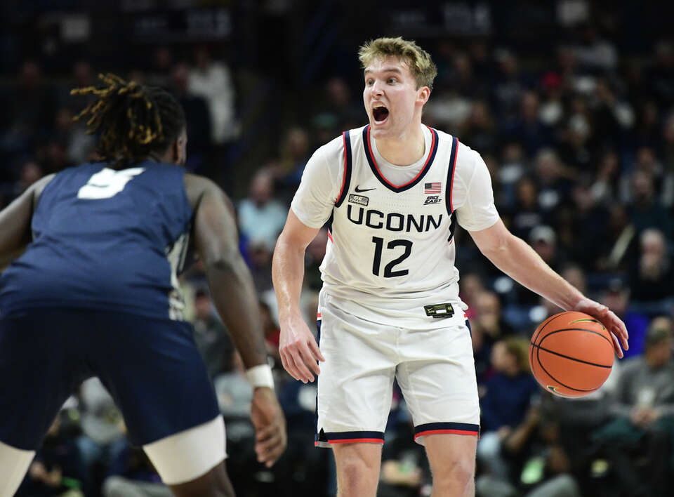 How UConn men's basketball landed Cam Spencer from transfer portal